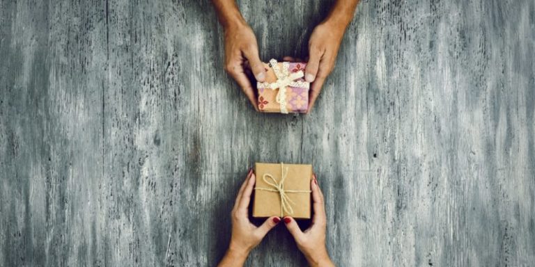 20 Ejemplos de Generosidad